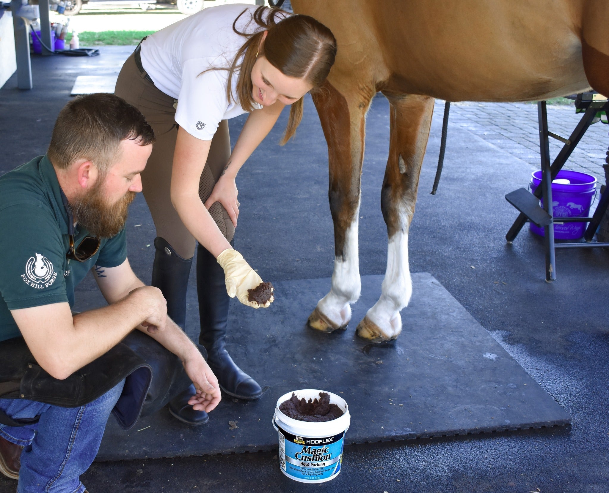 Absorbine Magic Cushion Hoof Packing: The Ultimate Hoof Care Solution ...
